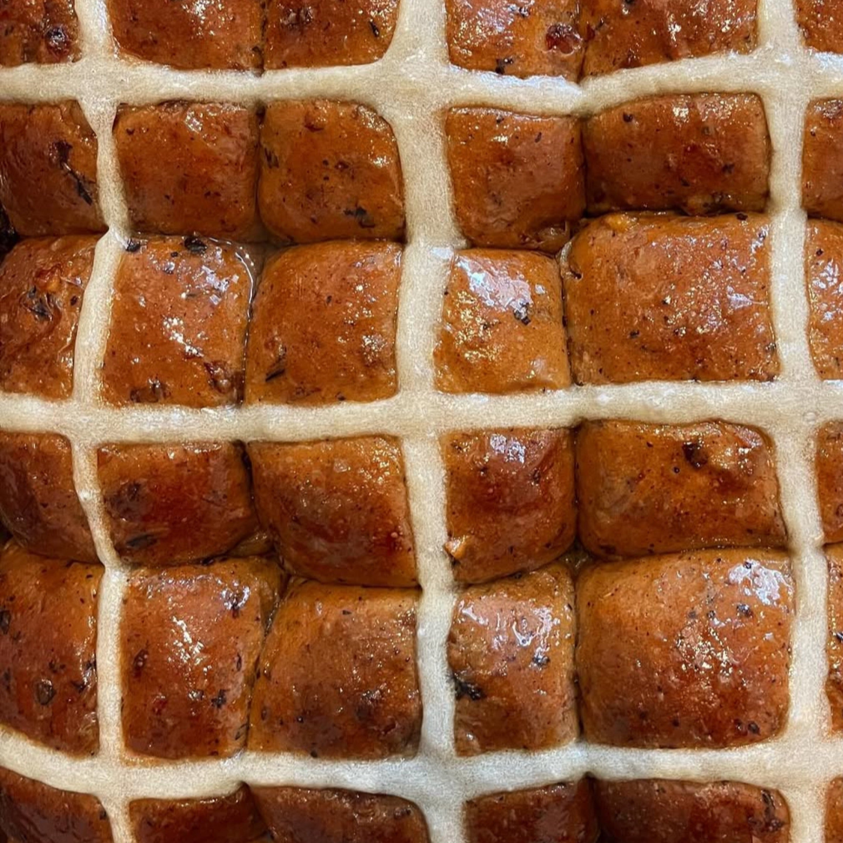 Hot Cross Buns (6-Pack) [Choose Chocolate Orange Maple or Classic ...
